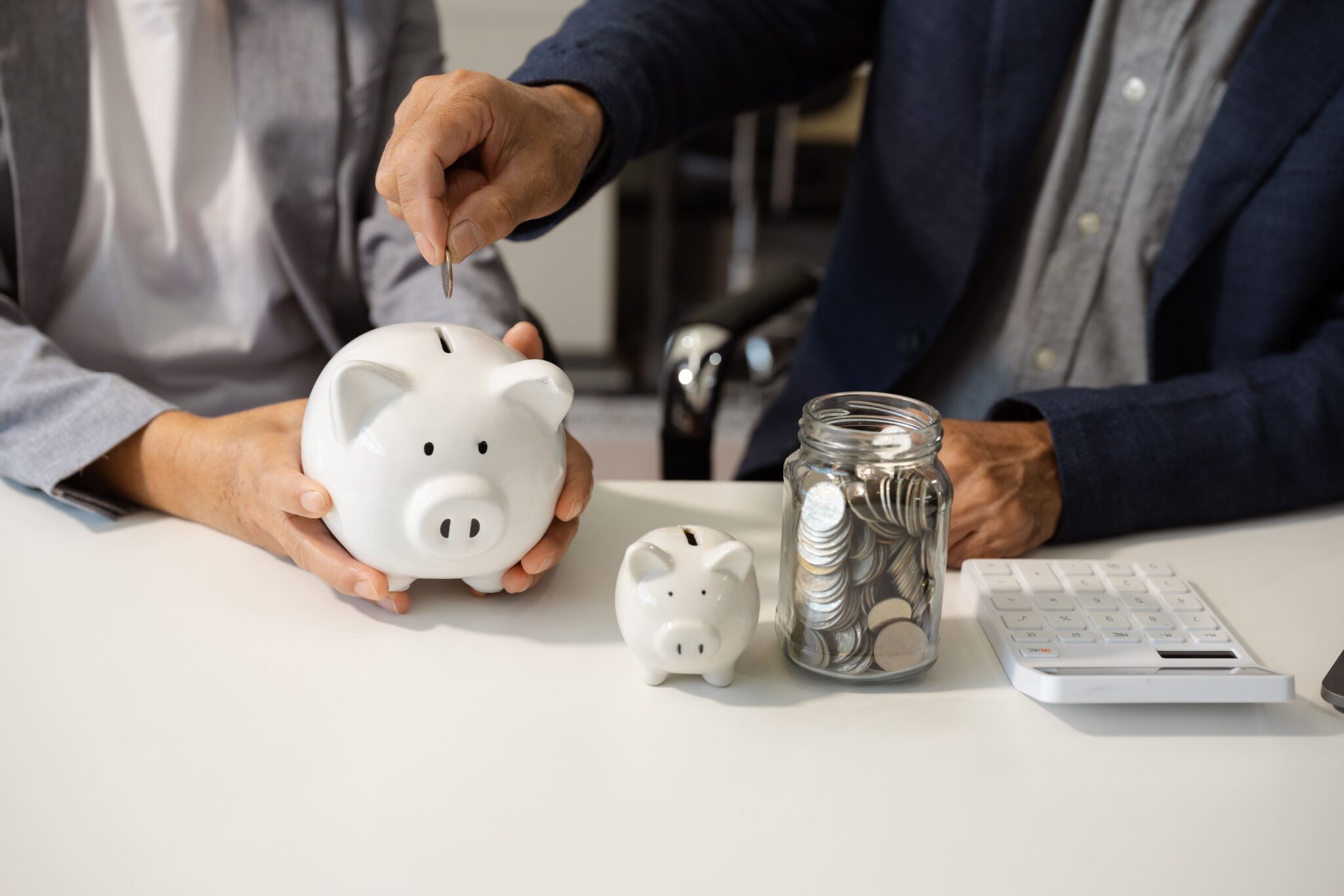 Cómo ahorrar 100 mil pesos en un año: Guía paso a paso - Expansive